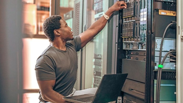 Axway Financial Accounting Hub and IBM z/OS for Financial Excellence